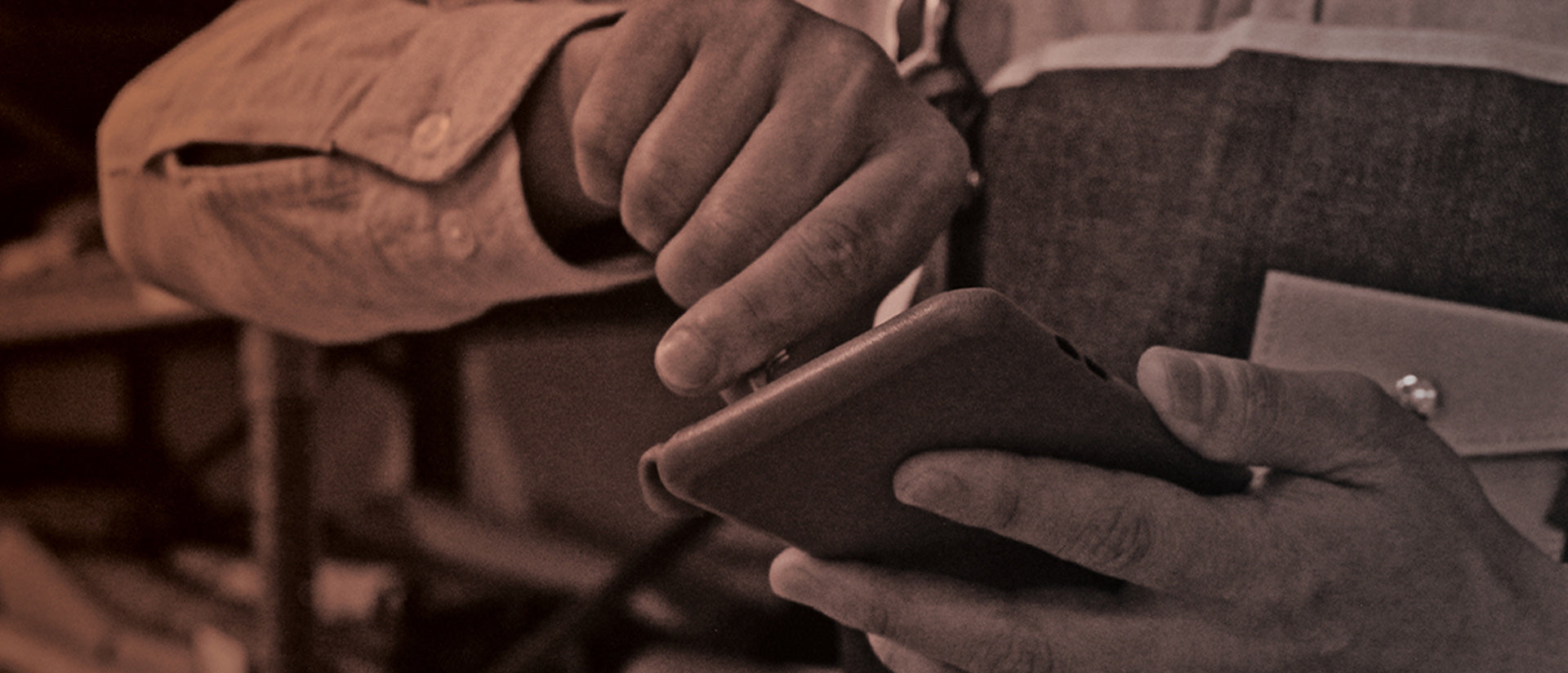 iPhone Leather Cases & Accessories | Official Store – ITORO